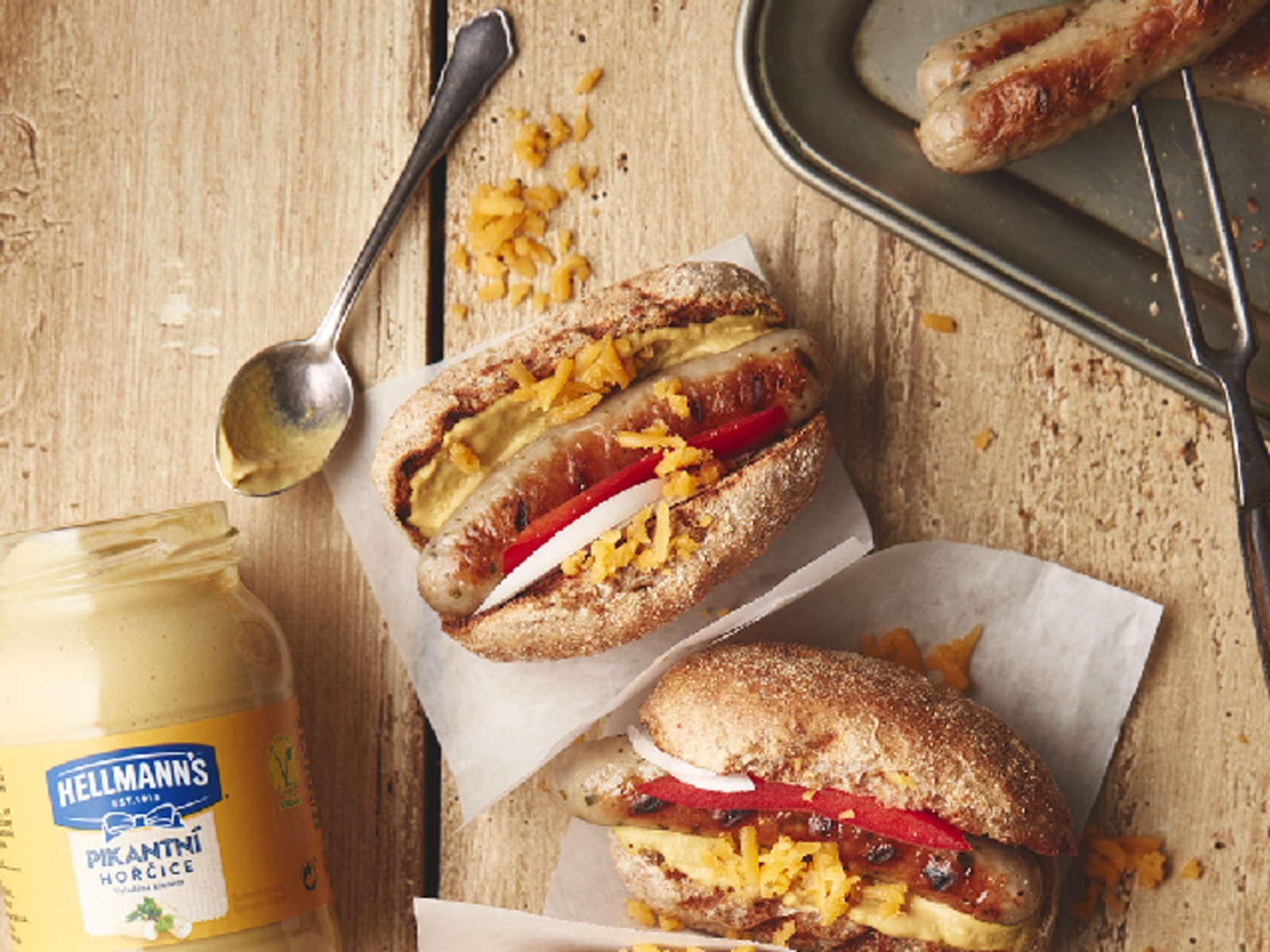 Bratwurst hot dog | Recepty na každý den Bratwurst hot dog | Recepty na každý den